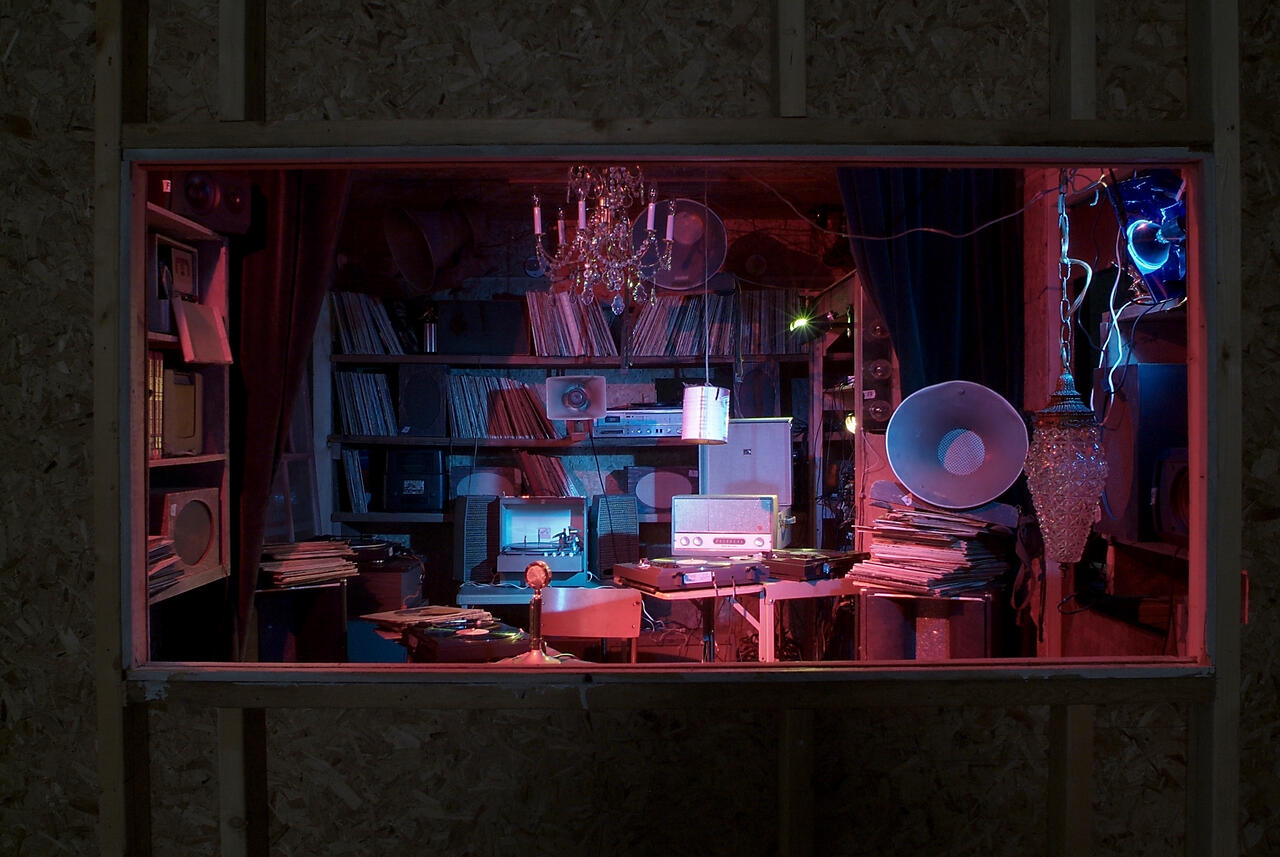 Janet Cardiff & George Bures Miller. Dream Machines | Museum Tinguely ...